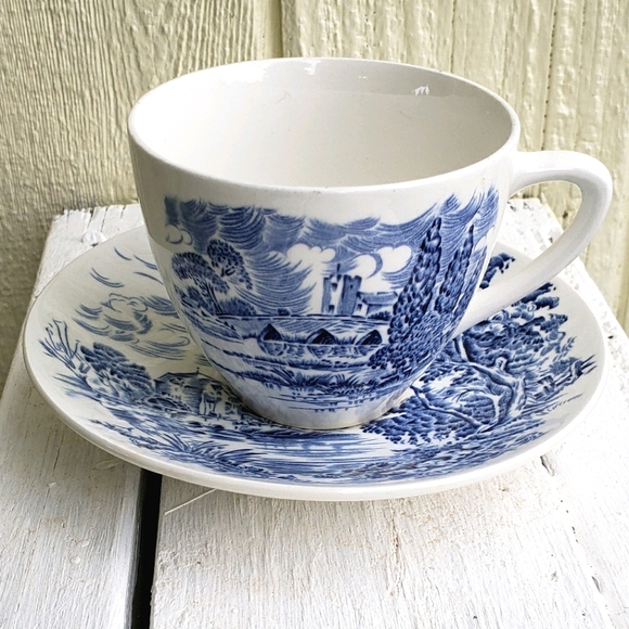 Home & Living Countryside Blue and white wedgwood tea cup and saucer ...